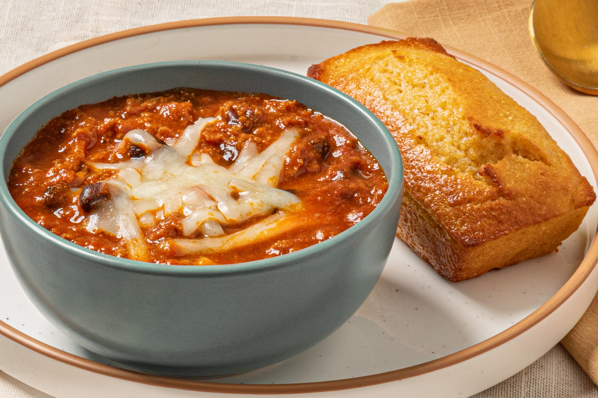 Turkey Chili & Cornbread Combo – Everytable